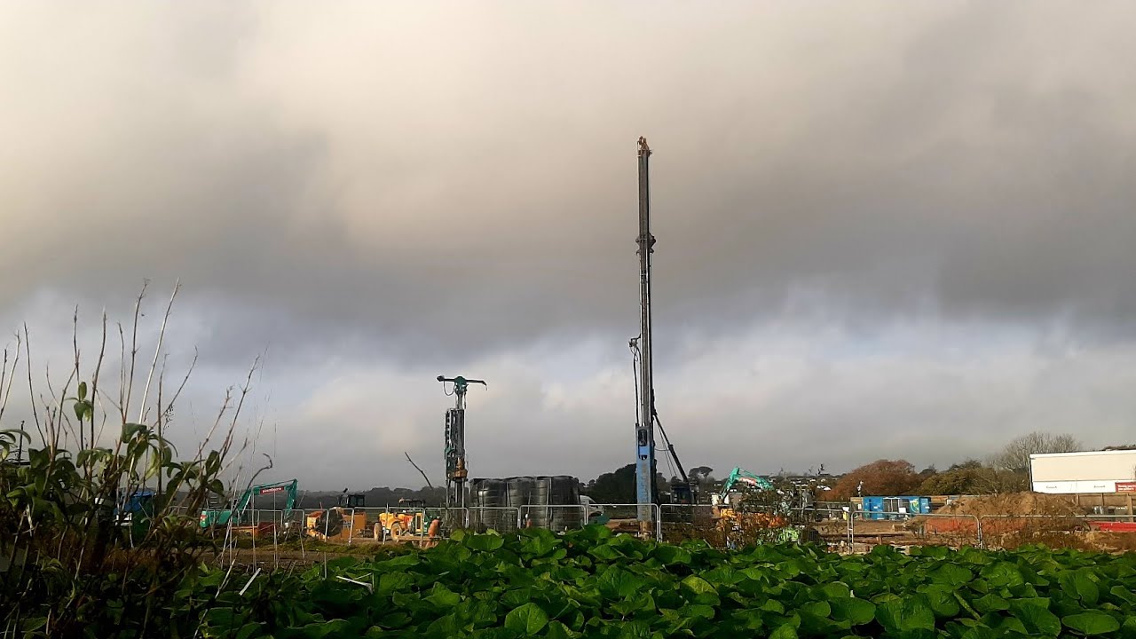 Deep Foundation Machine Plus Geo-Drill - YouTube