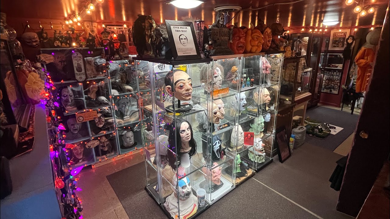 HUGE CUTSOM HORROR COLLECTION - Shawn Barber's Huge Horror Collection ...