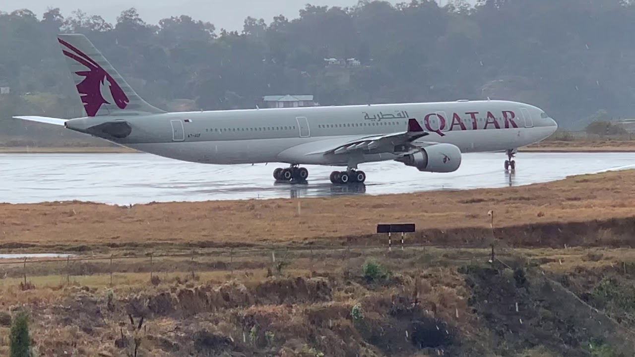 Qatar flight QR 653 take off from KTM-DOHA.... - YouTube