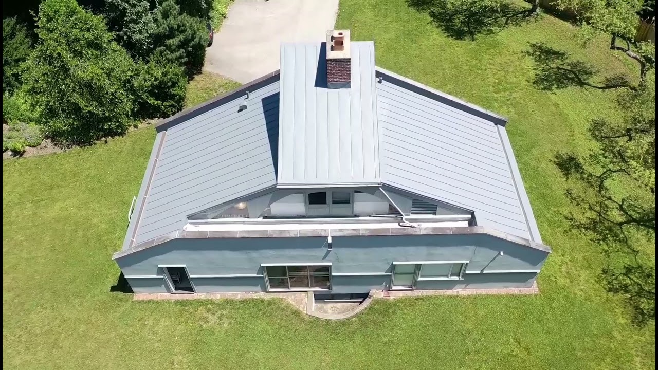 Vanna Venturi House Aerial View - YouTube