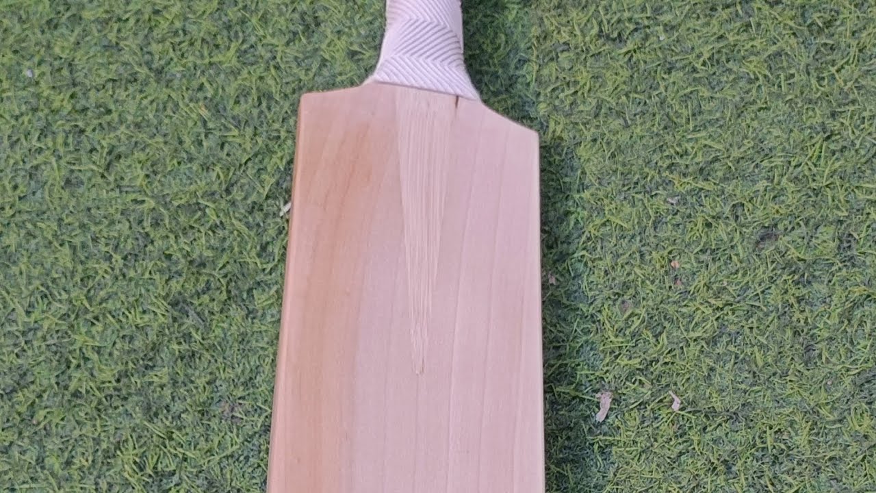 Custom Duckbill Bat 💥 | Ai Sports Delhi | +919667010575 | Free Machine ...