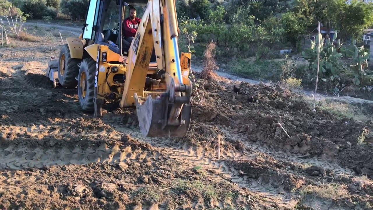 JCB SÜPER 3CX BEKO LODER ÇETİL YERİ AÇMA - YouTube