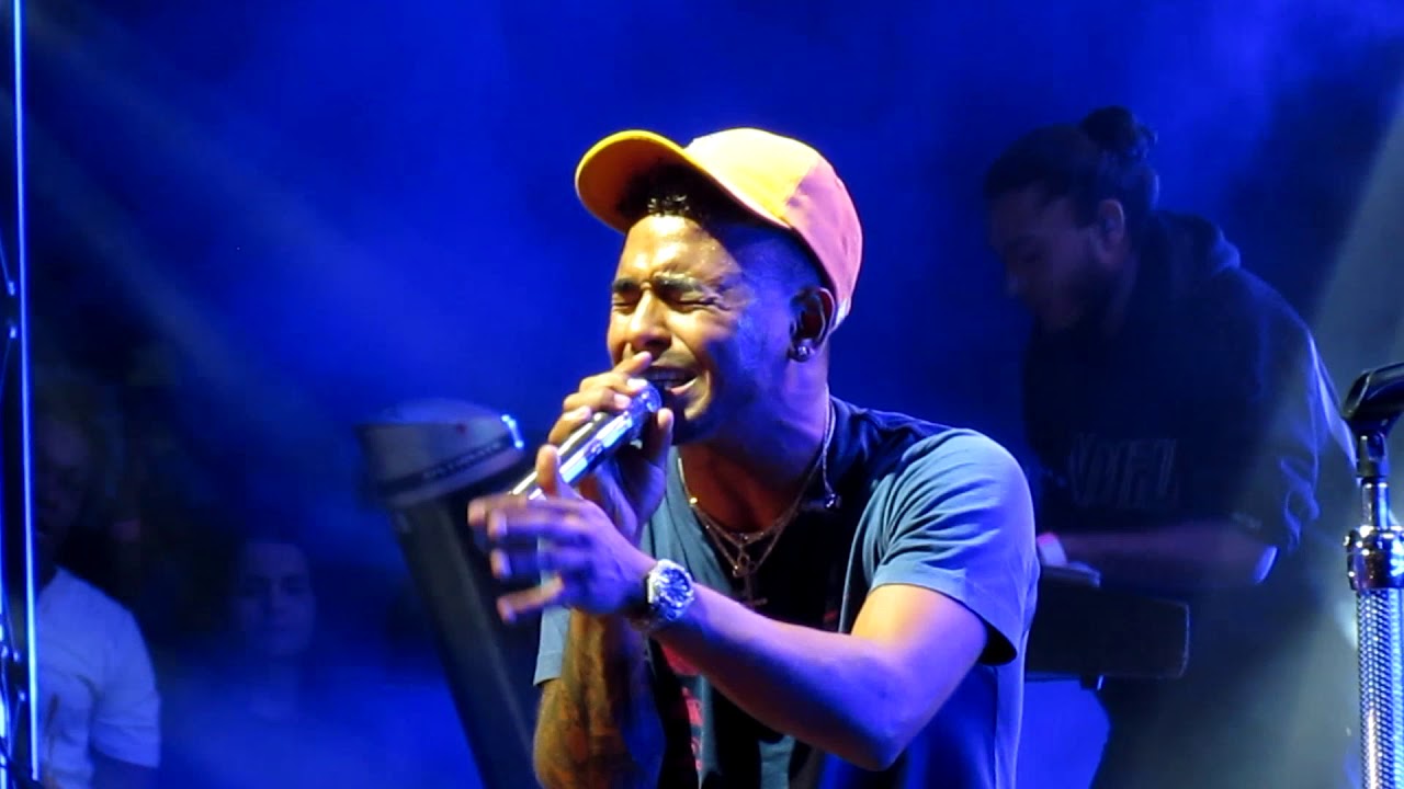 ozuna concierto completo barcelona 2019 - YouTube Music