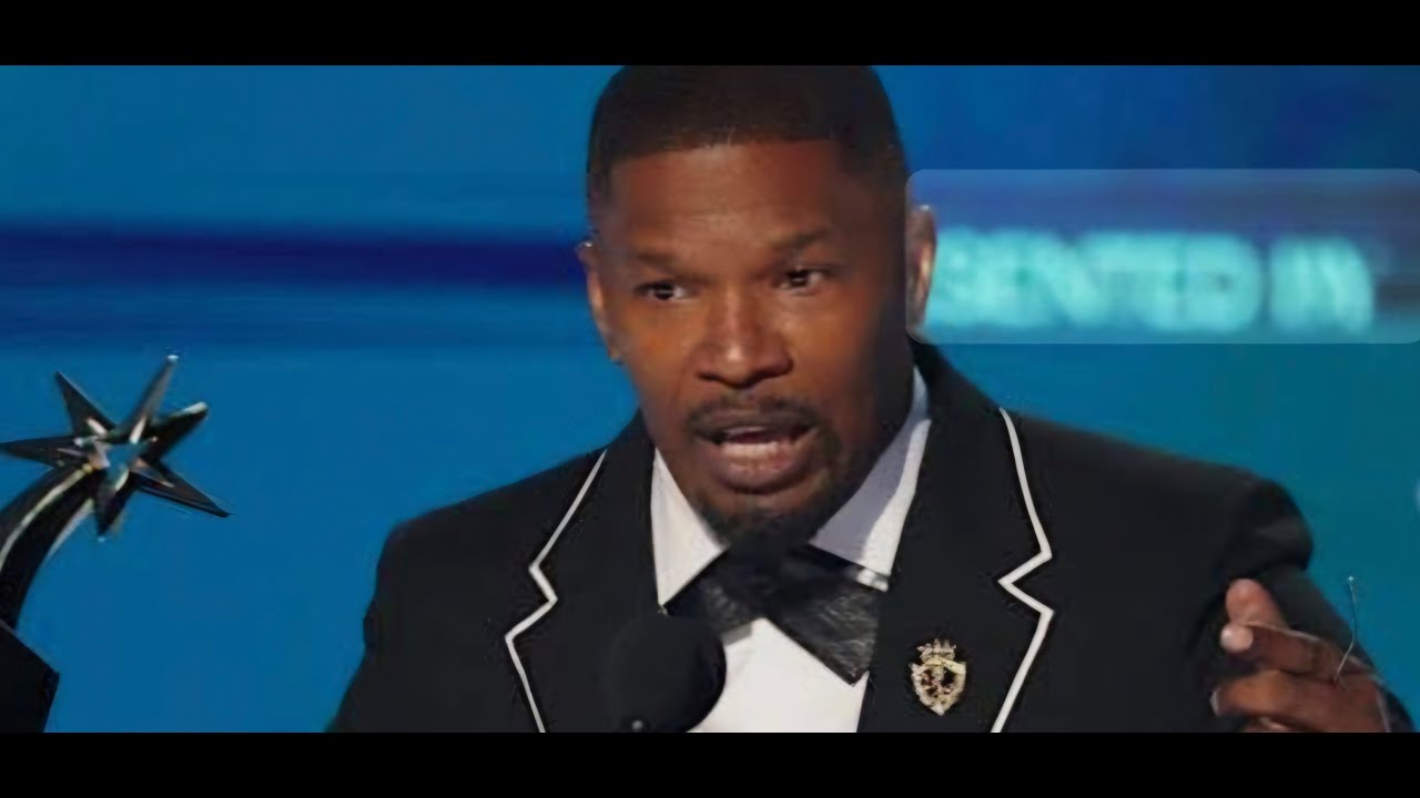 AT BET AWARDS JAMIE FOXX CRIES AND GIVES EMOTIONAL SPEECH - YouTube