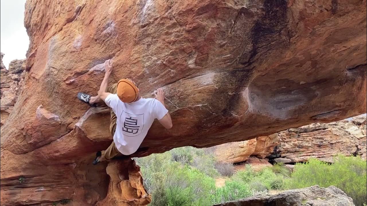 Machine or freak 7C+ (Plateau, Rocklands) - YouTube