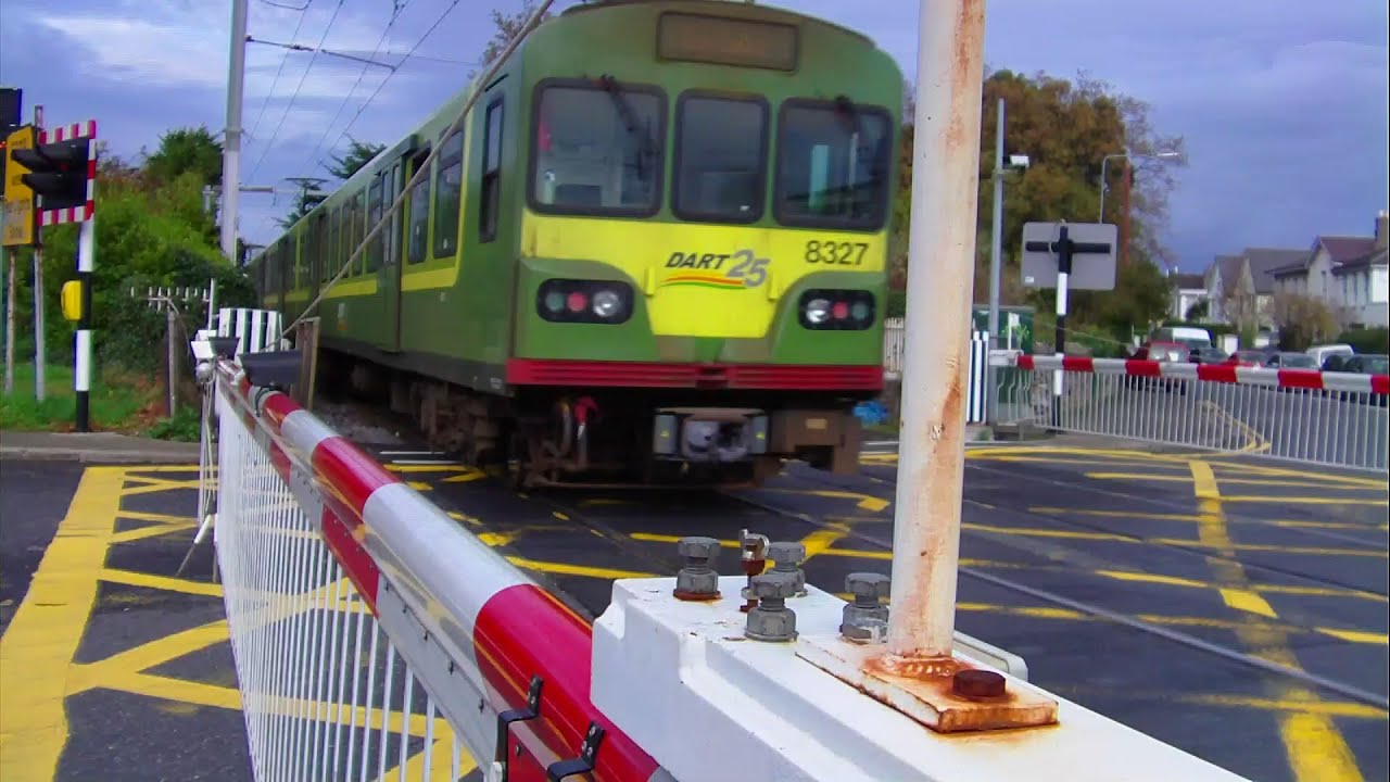 Level crossing at Merrion gates, Dublin - YouTube
