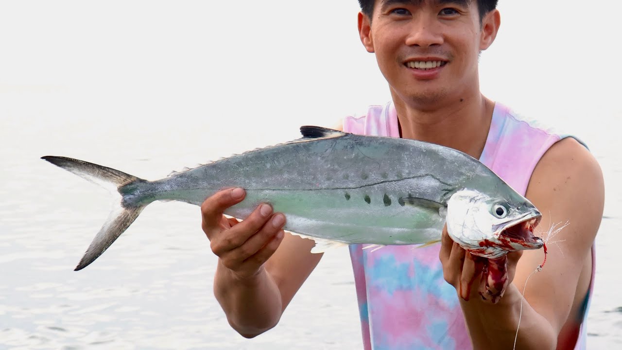 Catching QUEEN FISH on ULTRA LIGHT TACKLE! - YouTube
