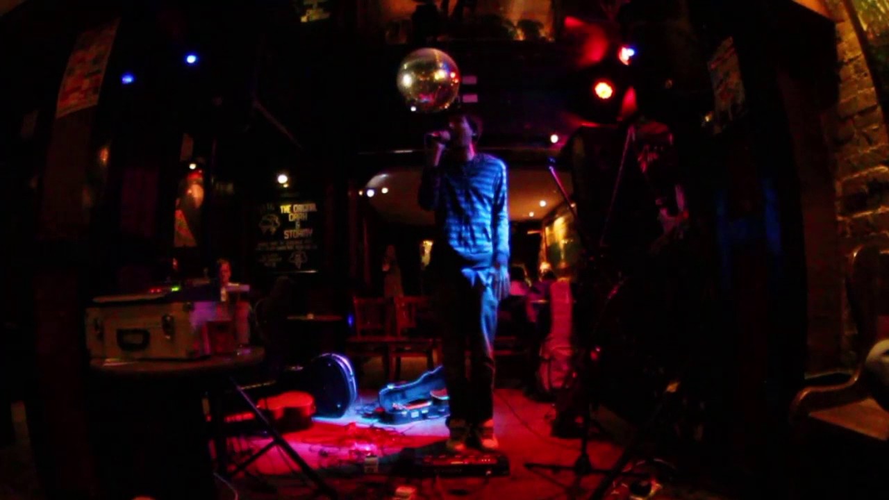 Samantics Live - Make Music - YouTube