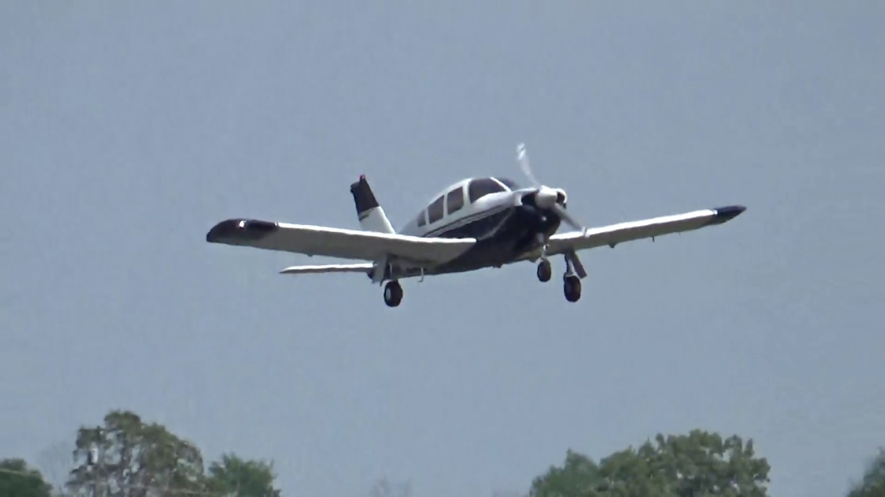 *GREAT SOUND!* Piper Cherokee Arrow, (N4918J), Takeoff at Runway 23 ...
