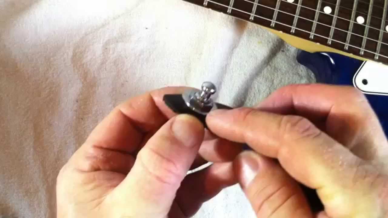 Strap Locks for Guitars - YouTube