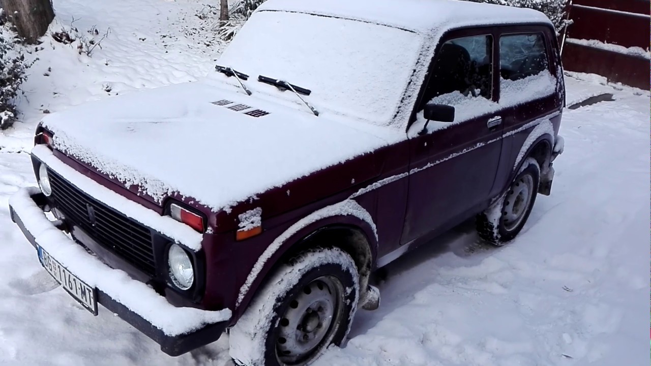 Lada Niva cold start - YouTube