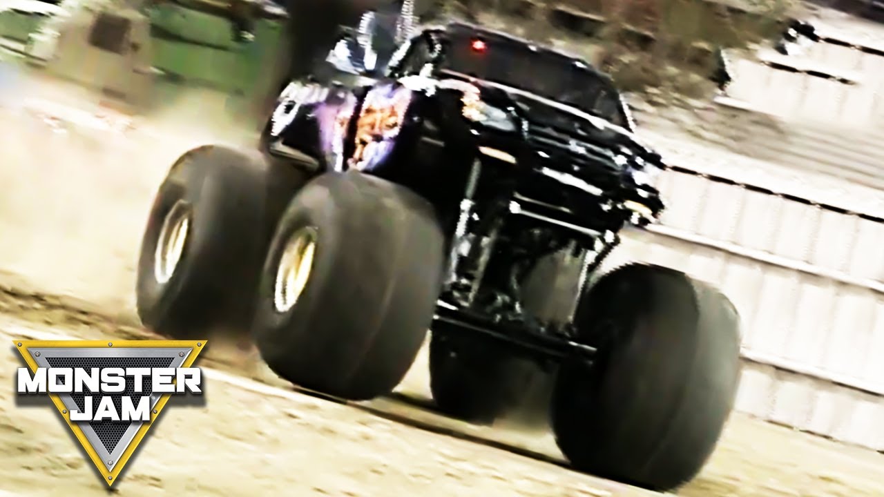 Freestyle Power Forward | World Finals 2002 | Monster Jam - YouTube