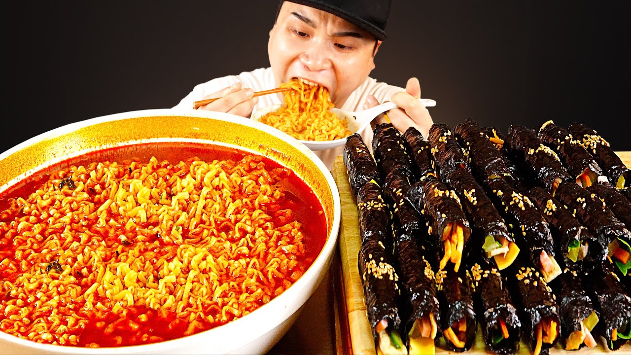 재출시된 불닭볶음탕면과 꼬마김밥 먹방~!! 리얼사운드 ASMR Mukbang(Eating Show) - YouTube