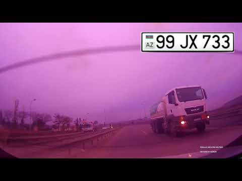 Azpetrolun maşını təhlükəli hərəkət edir 99 JX 733