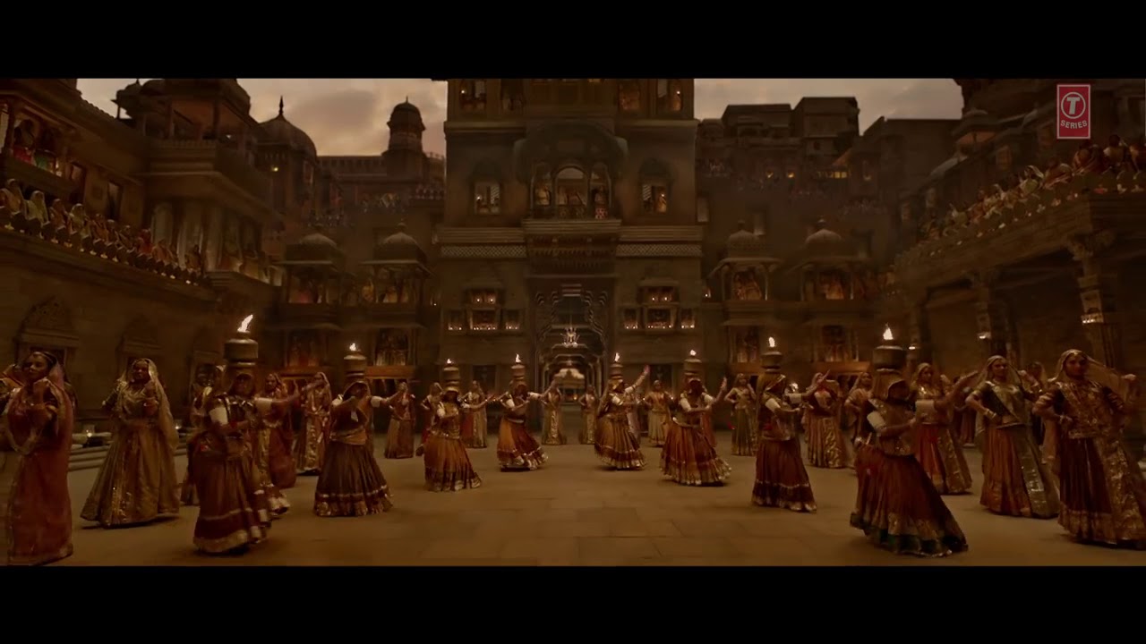 Padmaavat Song Ghoomar-2018 - YouTube