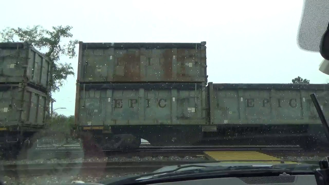 #8136 CSX Q410 Mix Fright train - YouTube