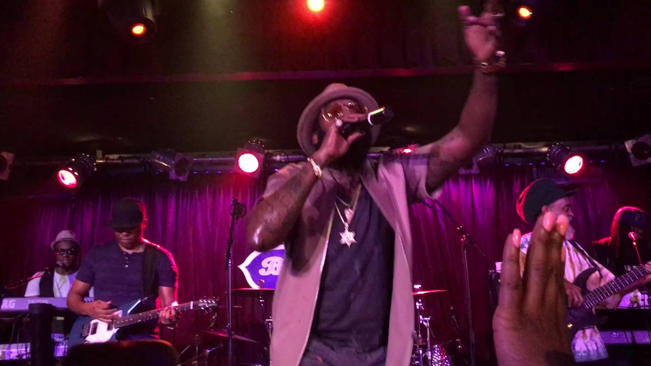 Tarrus Riley Sings Gregory Issacs "Night Nurse" BB King Blues Club NYC ...