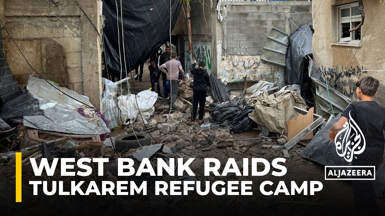 Israel raids in the occupied West Bank: Dozens of military vehicles enter Tulkarem - YouTube