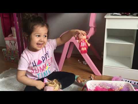 CHELSE PİYANO ÇALIYOR EĞLENCELİ BEBEK OYUNU Fun kids video