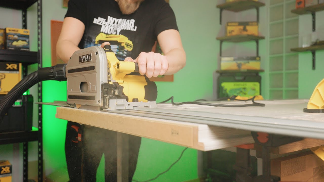 DeWALT DWS520 - sieciowa pilarka tarczowa / zagłębiarka 1300W - YouTube