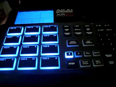 Akai XR20 - YouTube