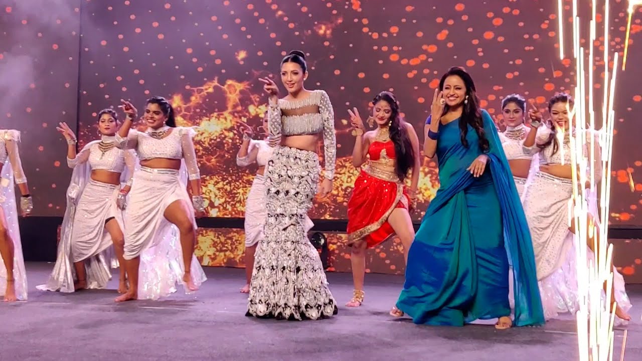Neha Shetty & Suma Dance for Sammohanuda Song | Rules Ranjann Pre ...