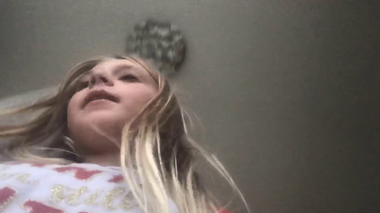 Eve go poop - YouTube
