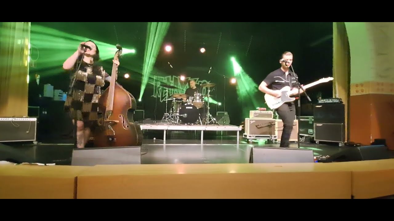 Relax Trio - Moonshining - Live at Helsinki 16.12.2022 - YouTube