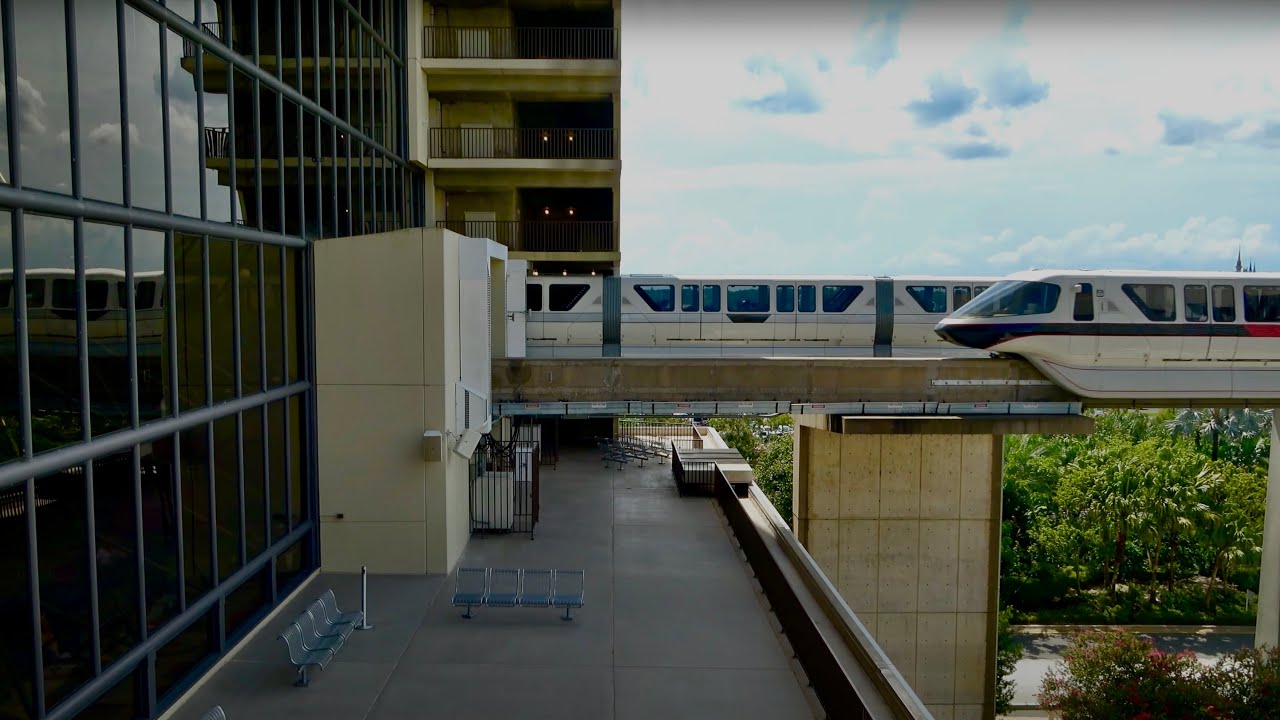 Hanging Around the Monorail Loop! - YouTube