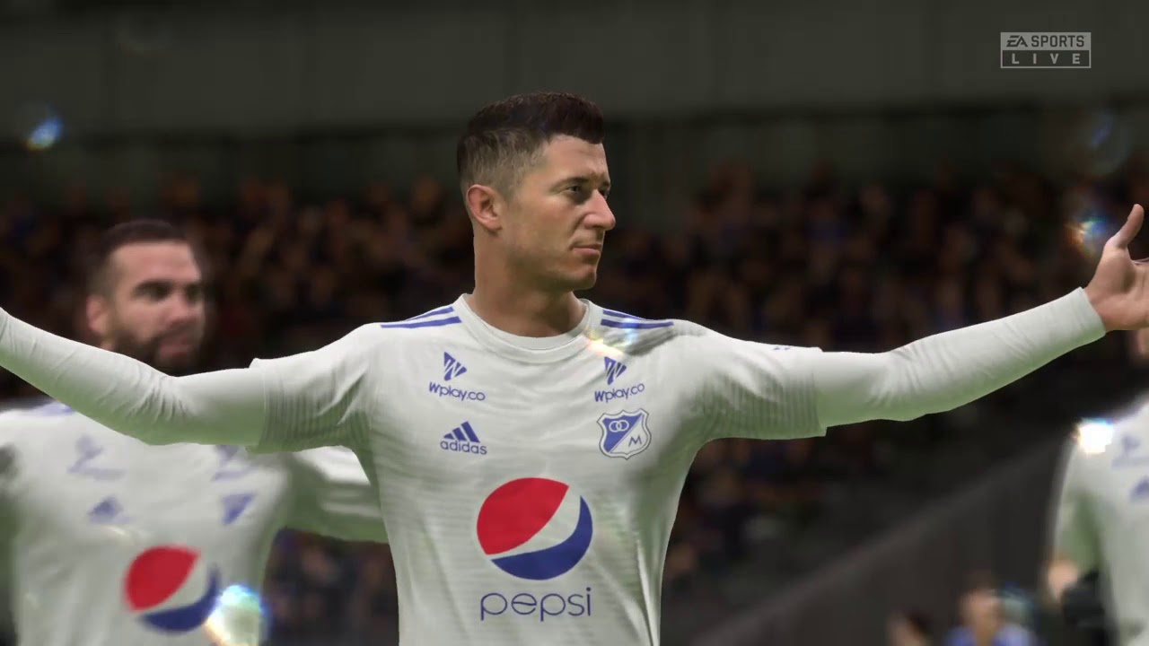 FIFA 20 robert lewandowski Immaculate chest and first time volley - YouTube