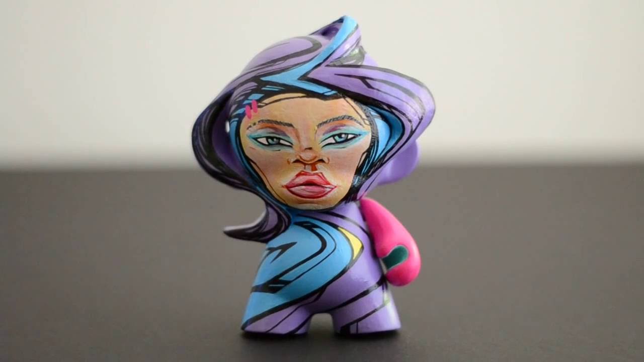 FAS Girl Hand Painted Munny Kidrobot - YouTube