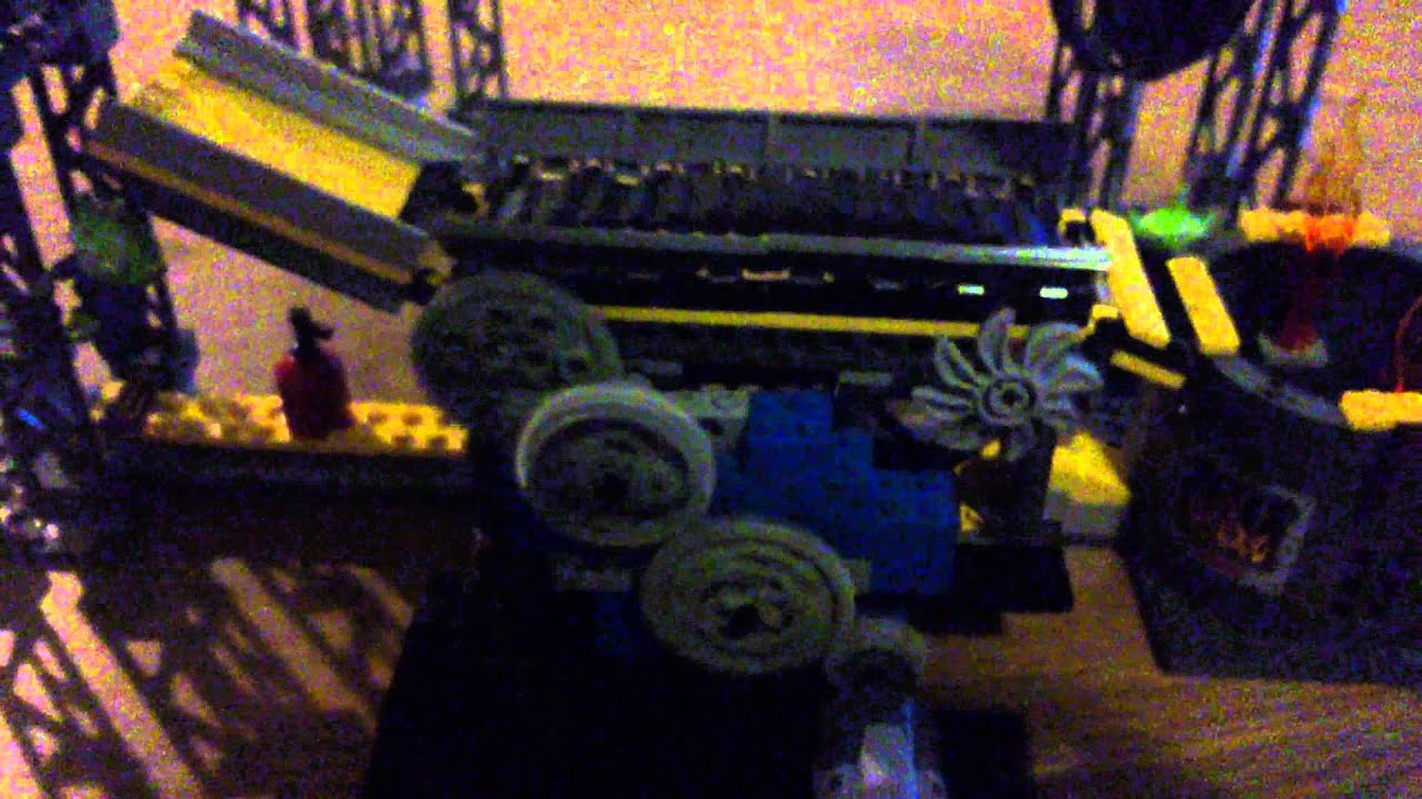 Lego Toystory Trash Compactor Escape with motor - YouTube