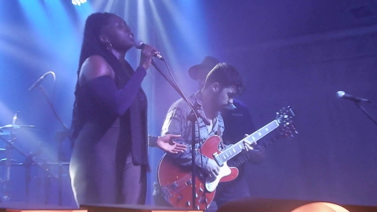 Bobbi Rae (USA) & Just Groove - I Feel Good - YouTube