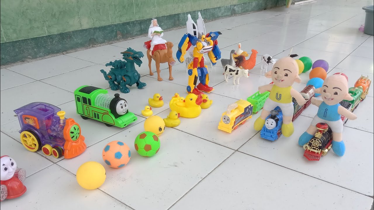 Hunting/menemukan hewan sapi, bebek, angsa, ayamlucu, upin-ipin, kereta ...