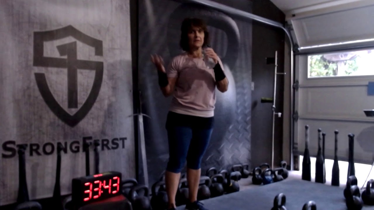 Tracy Reifkind Kettlebell Snatch, grip day - YouTube