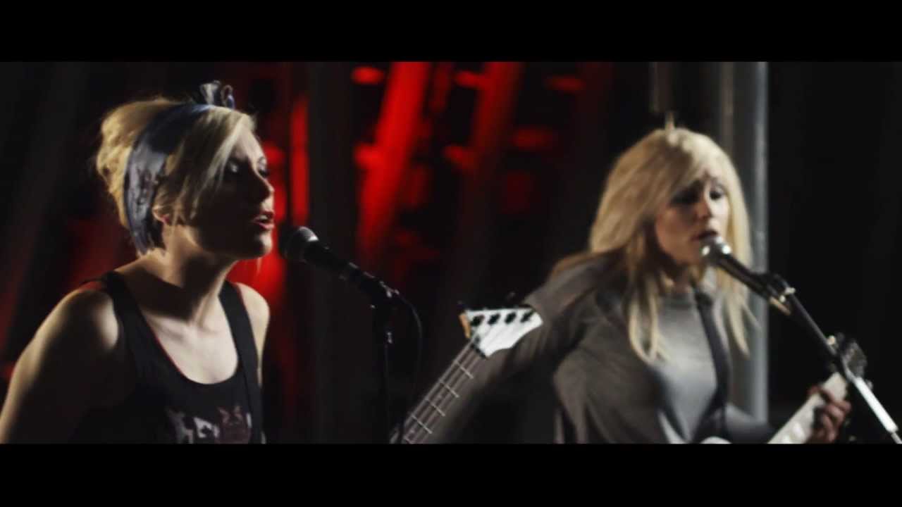 Laura Jenkins - Clean (Official Video) - YouTube