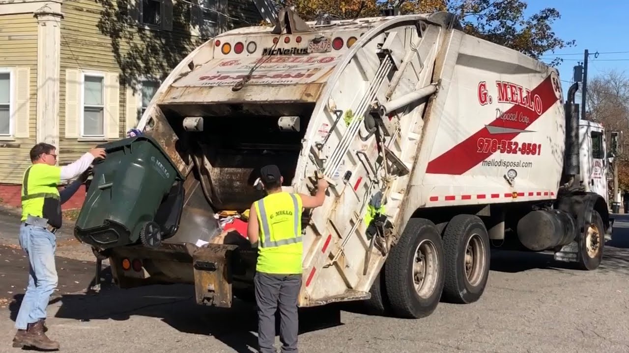 Roaring Mack MR Rear Loader Garbage Truck- Super Fast G Mello Crew ...