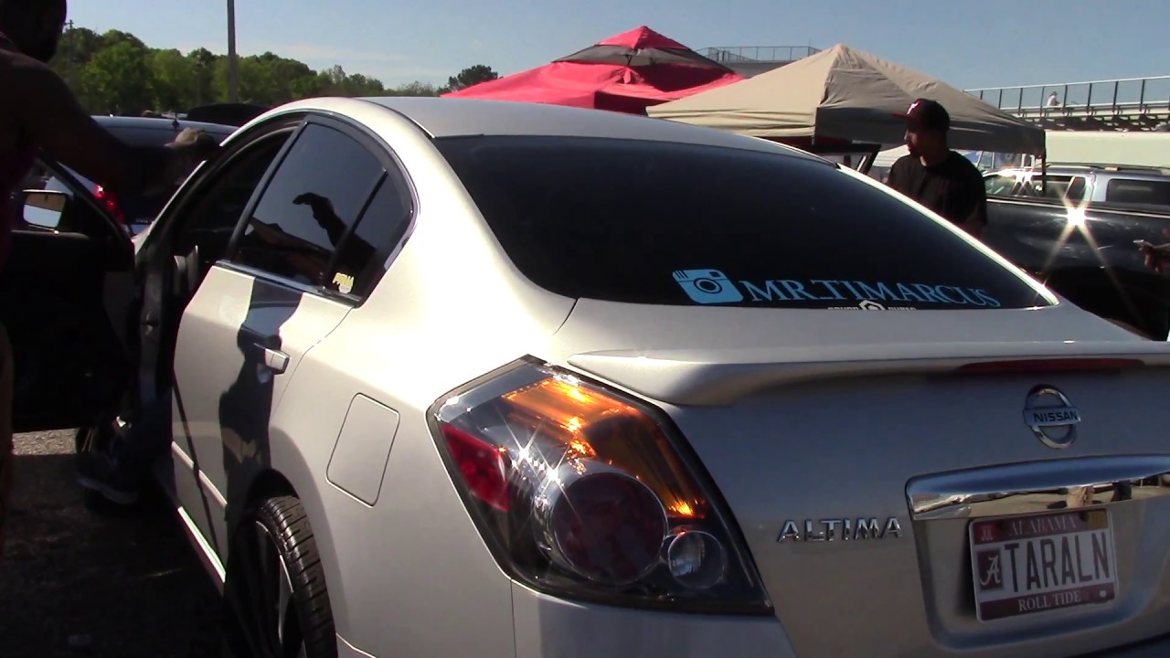 NISSAN ALTIMA BEATING REALLY HARD ! - YouTube