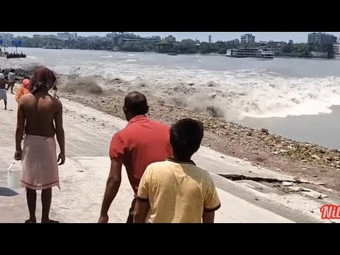 dangerous high tide ganga famous river india - YouTube