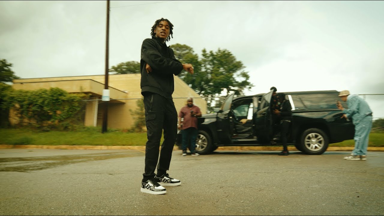 Lil Ivy Jr - Pistol Totin (Official Music Video) - YouTube