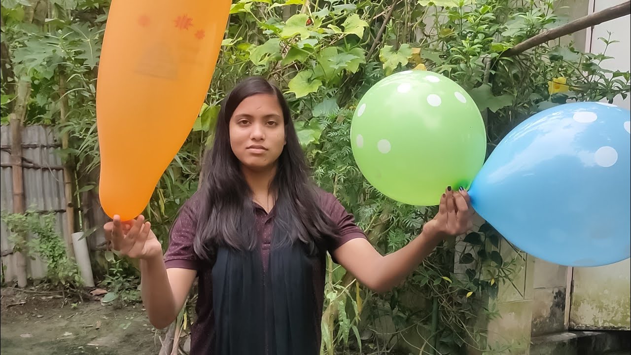 Learn colors with Balloons ! Beautiful girl funny balloon playtime ...