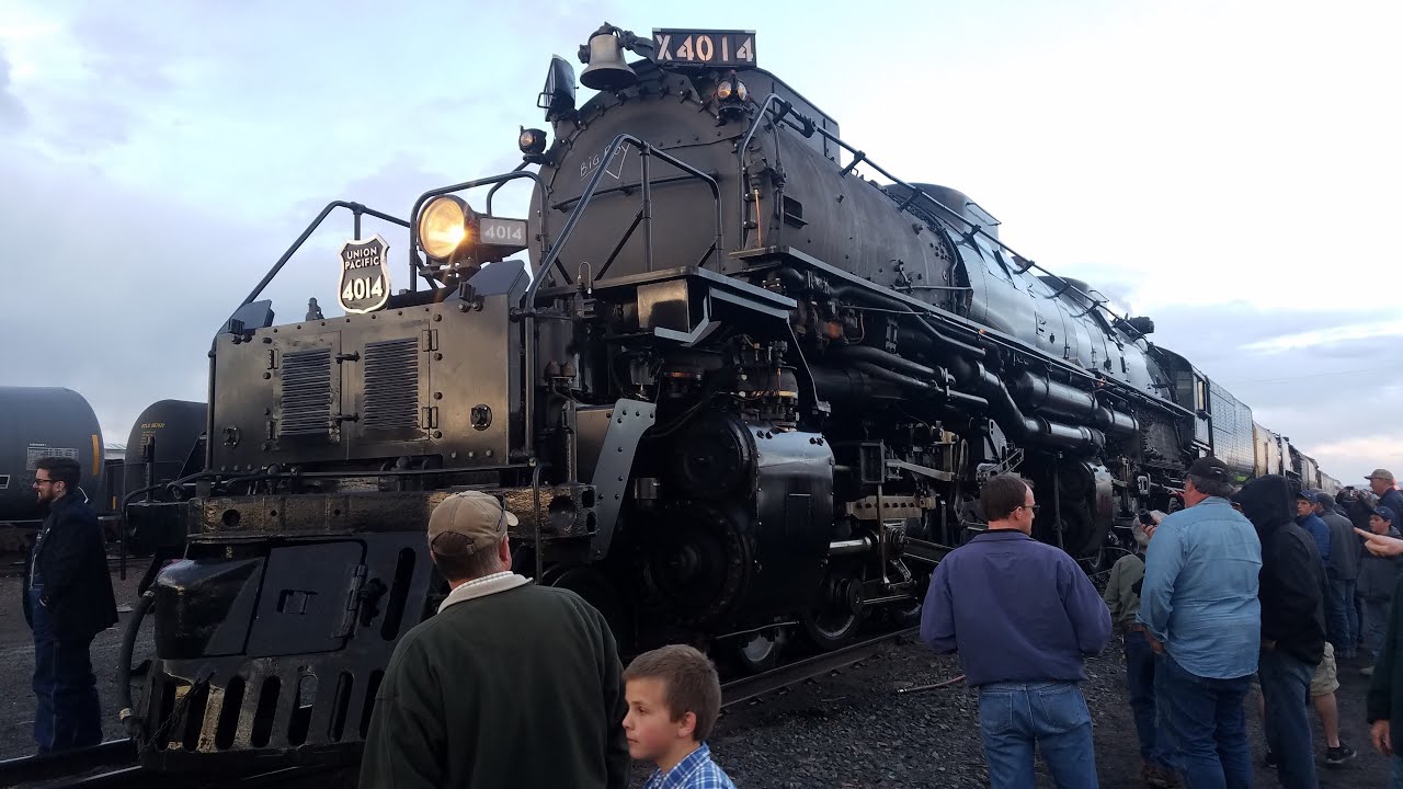 Union Pacific Big Boy #4014 and #844 "Great Race to Ogden" - YouTube