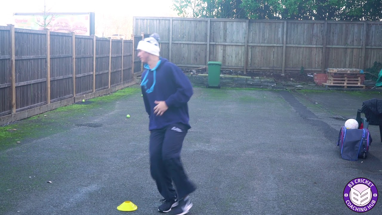 One Hand Intercept & Under Arm Throw - YouTube