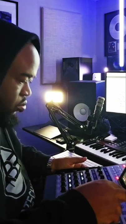 Live Boom Bap Beat Session: Making The Beat Bandanas - YouTube