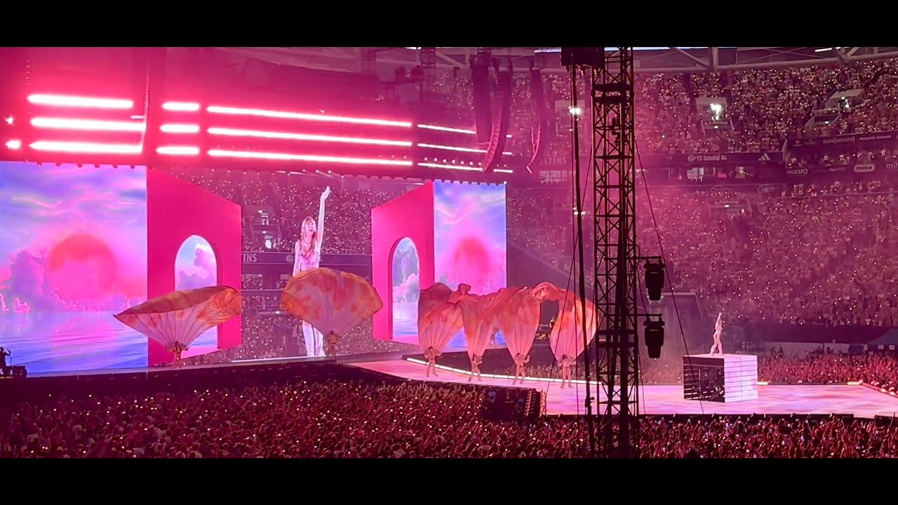 Miss Americana & The Heartbreak Prince + Tour Opening - Live From The ...