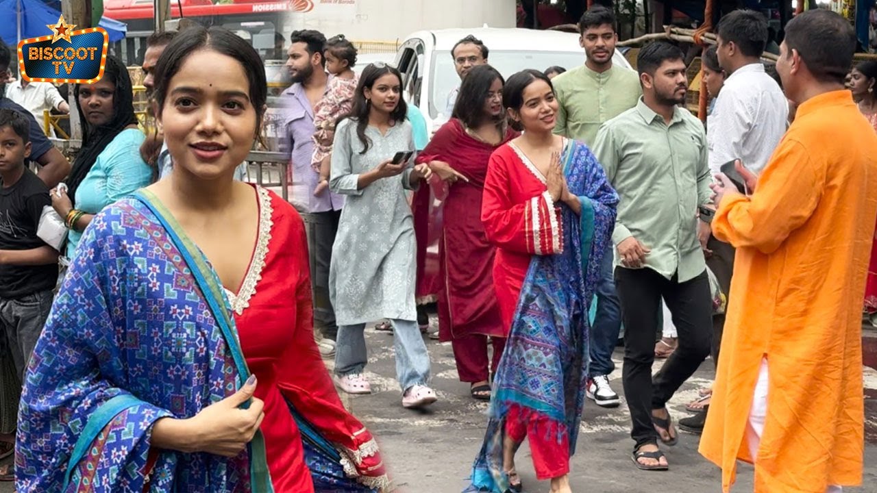 Manisha Rani Reached Siddhi Vinayak Temple For Darshan - YouTube
