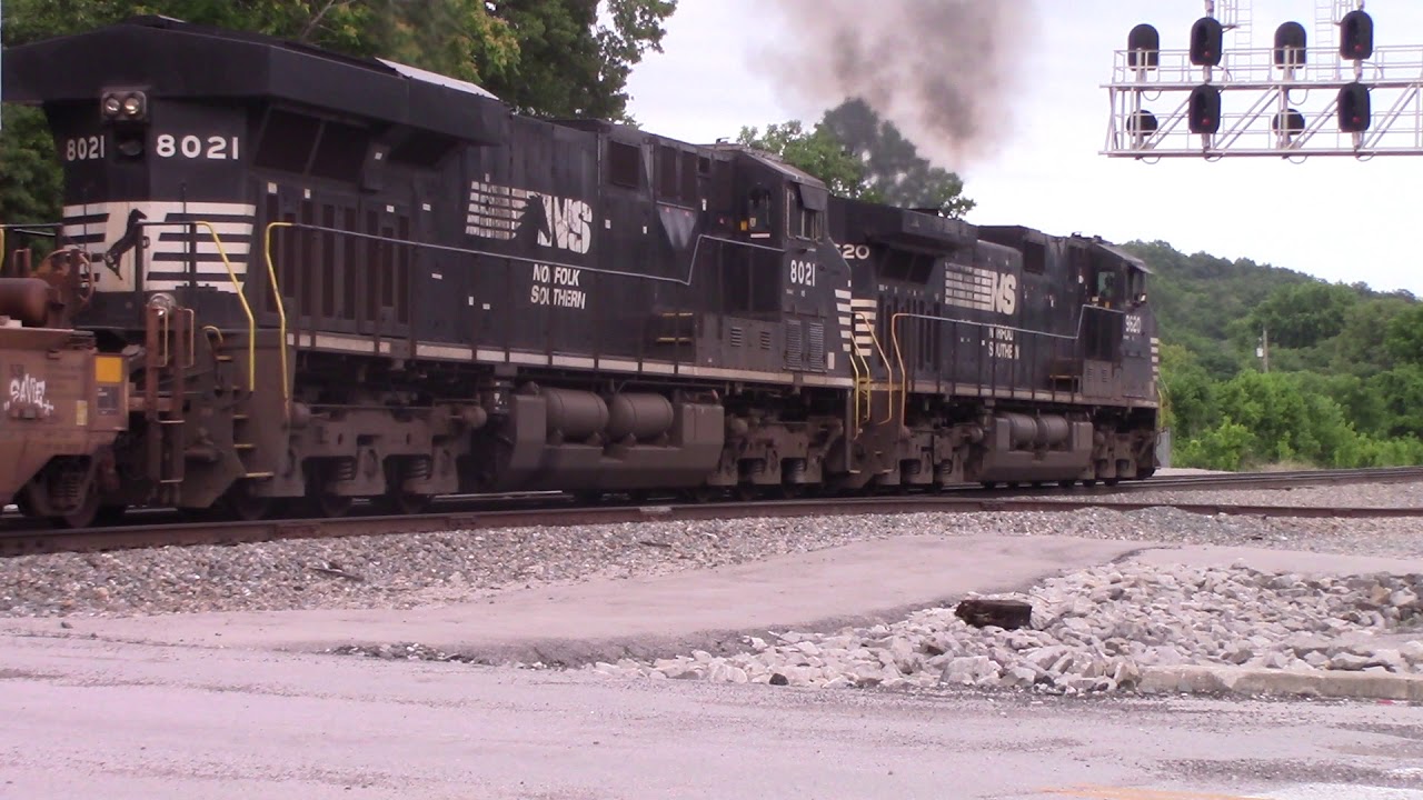 NS #9620 leads NS 295 through Burnside, KY on 6/21/2019 - YouTube