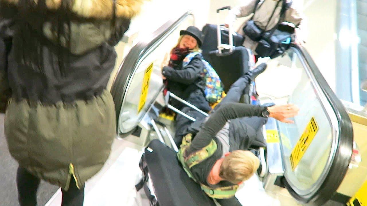 CRAZY AIRPORT FAIL!! - YouTube