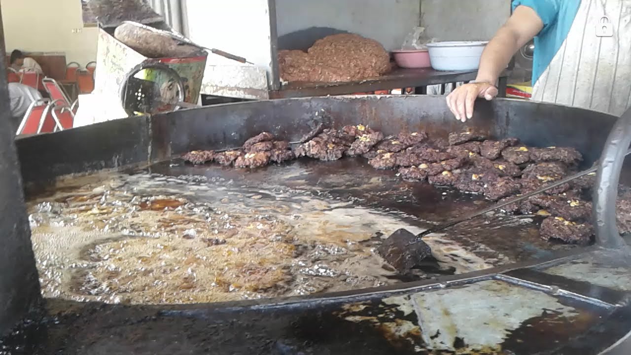 CHAPLI Kabab| Kanivar Tangi, Charsadda| Special Chapli Kabab - YouTube
