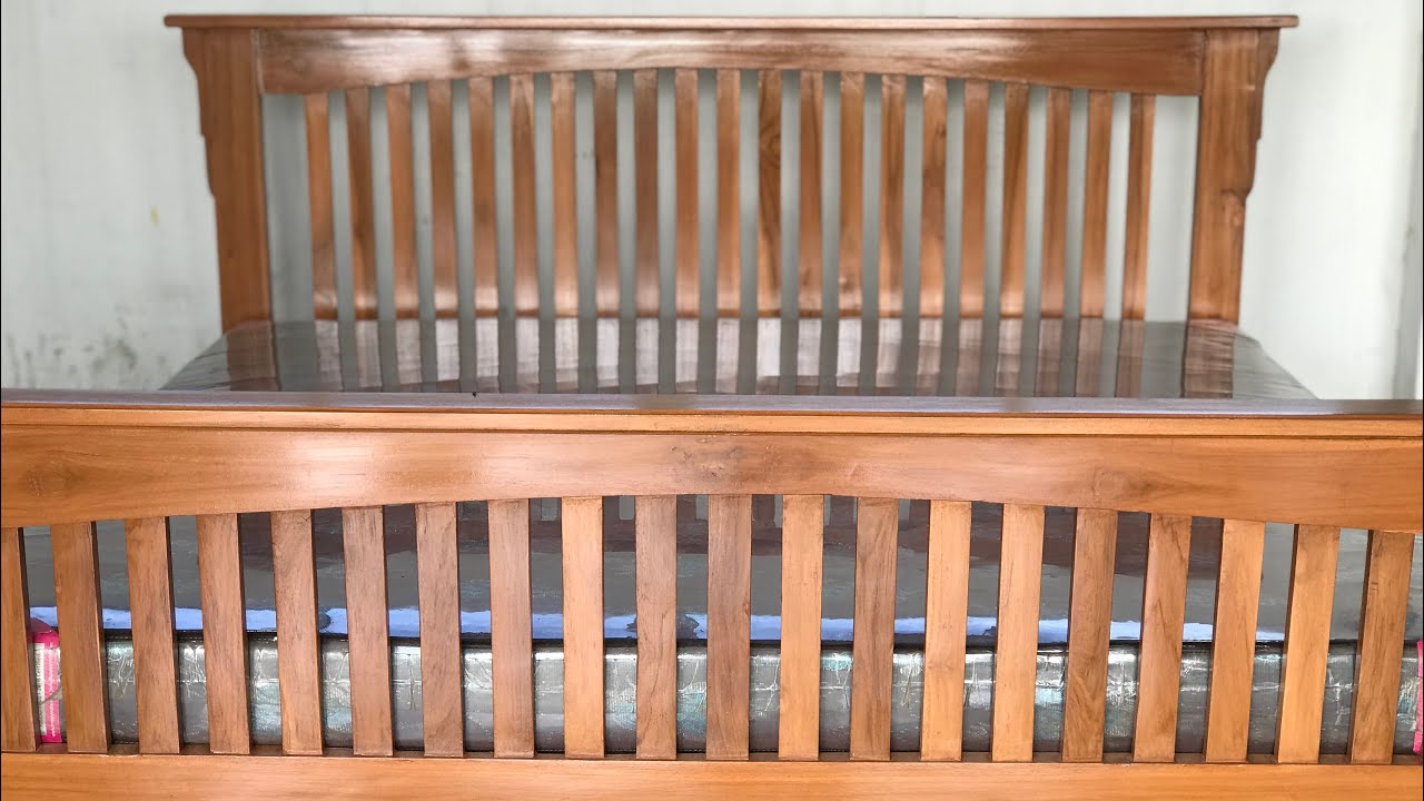 Classical Teakwood Slat Cot | Crafted Crown Molding Makes an Eye ...